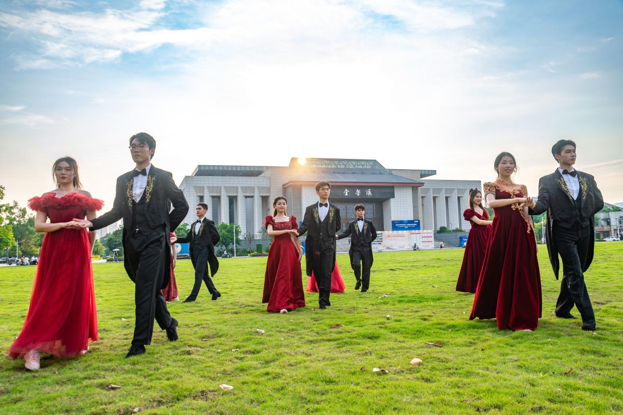 我校2024年毕业季爱校荣校教育系列活动顺利举行-广西大学共青团、君武青年